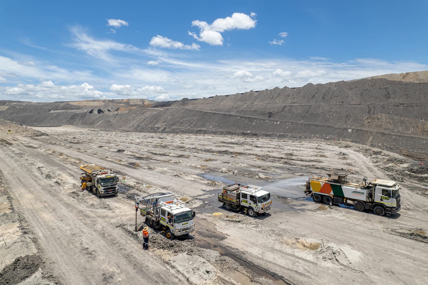 AUSROAD® Stemming Trucks and Contour Loaders